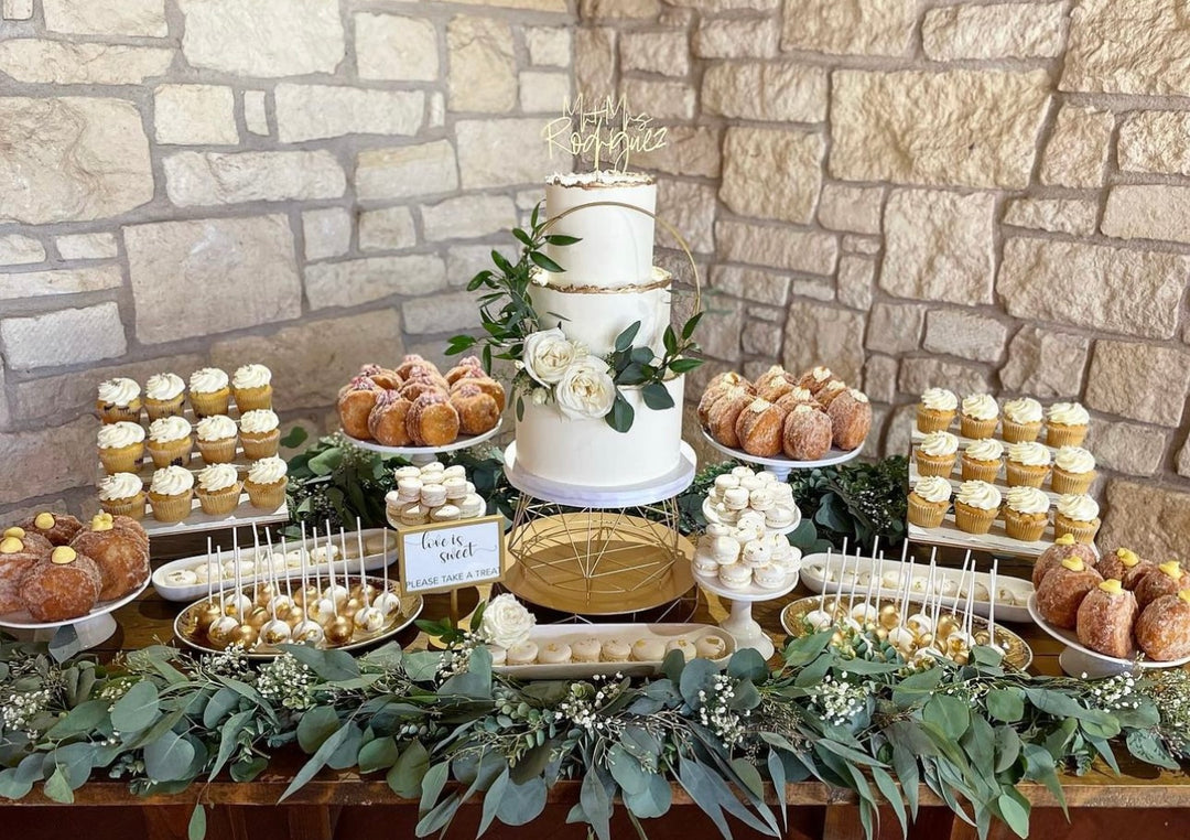 Dessert Table – Amazing Graze Charcuterie Co.